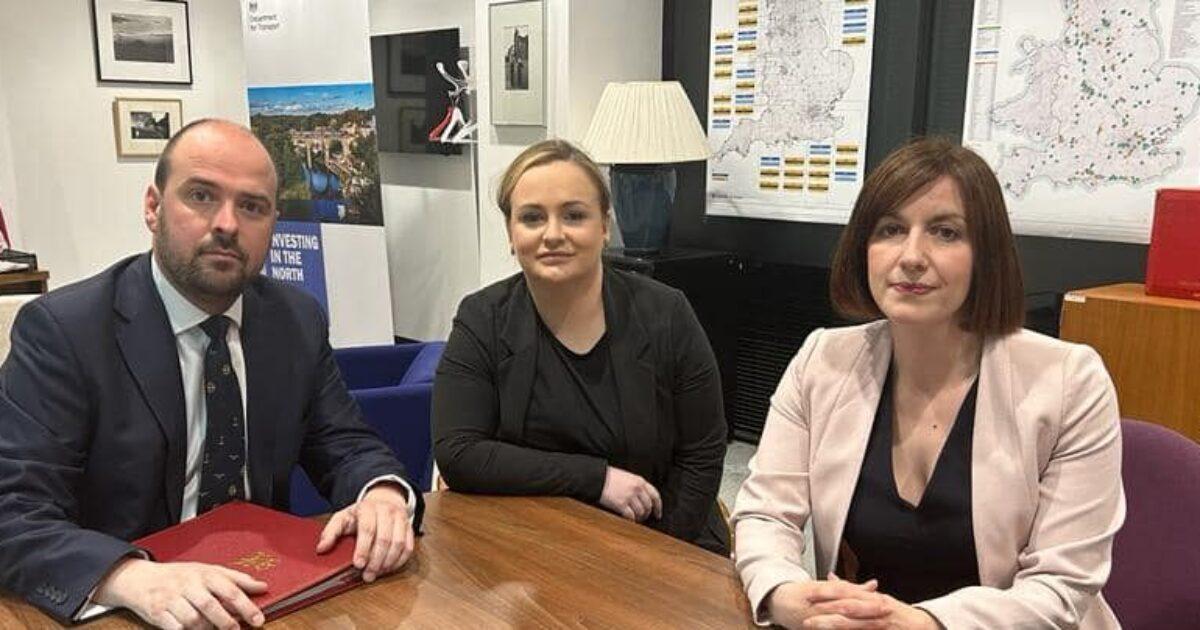 Bridget Phillipson MP Visits Department for Transport with Constituent ...